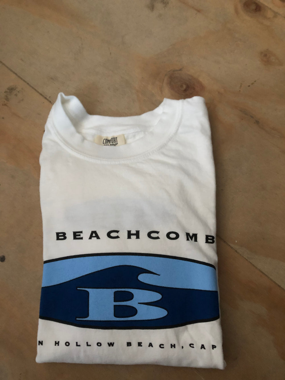 Beachcomber Oval-B Tee – The Wellfleet Beachcomber Store
